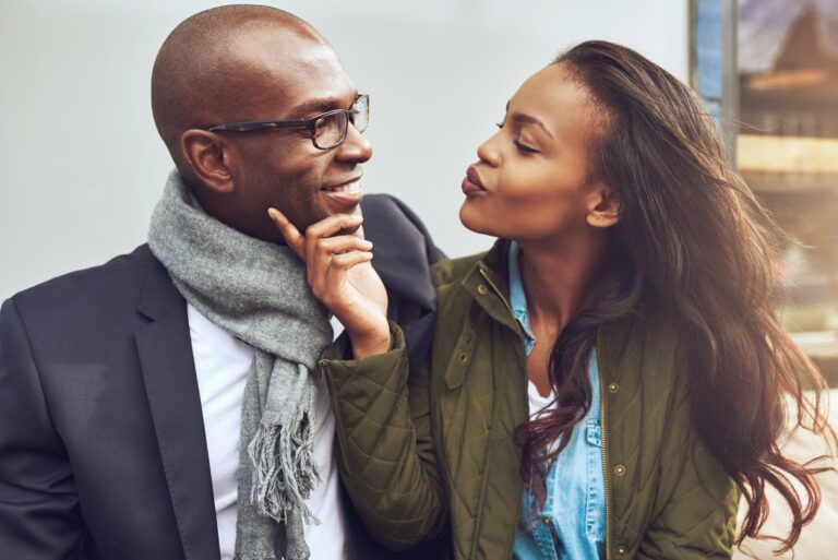 28 Flirting Signs You Can't Ignore: How to Tell if She's Interested ...