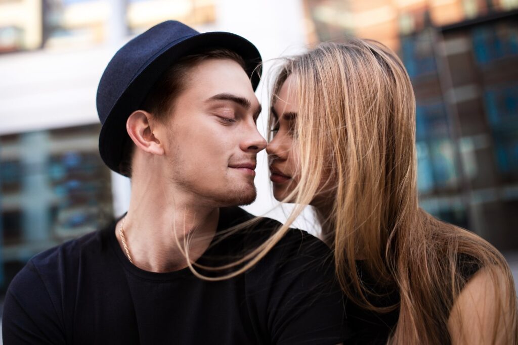 28 Flirting Signs You Can't Ignore: How to Tell if She's Interested ...