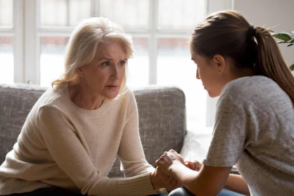 Navigating Family Dynamics: 18 Tips for Positive Communication - Mama ...